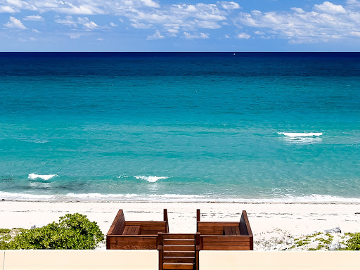 International - HDBeachCams